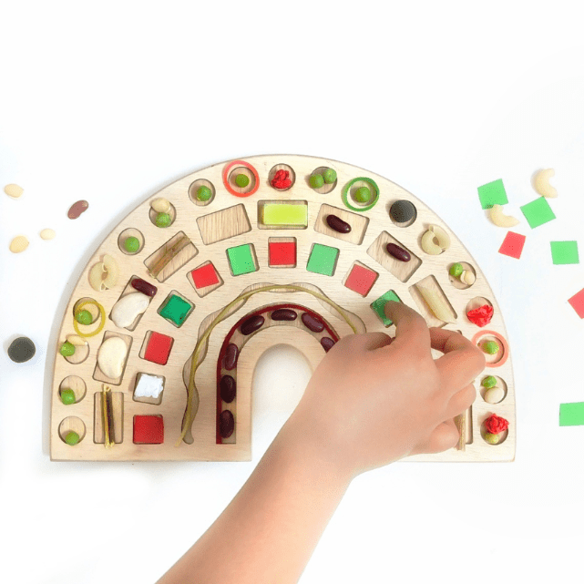 Wooden Montessori Shaper Sorter/ Scavenger Hunt Tray - Ryst Toys